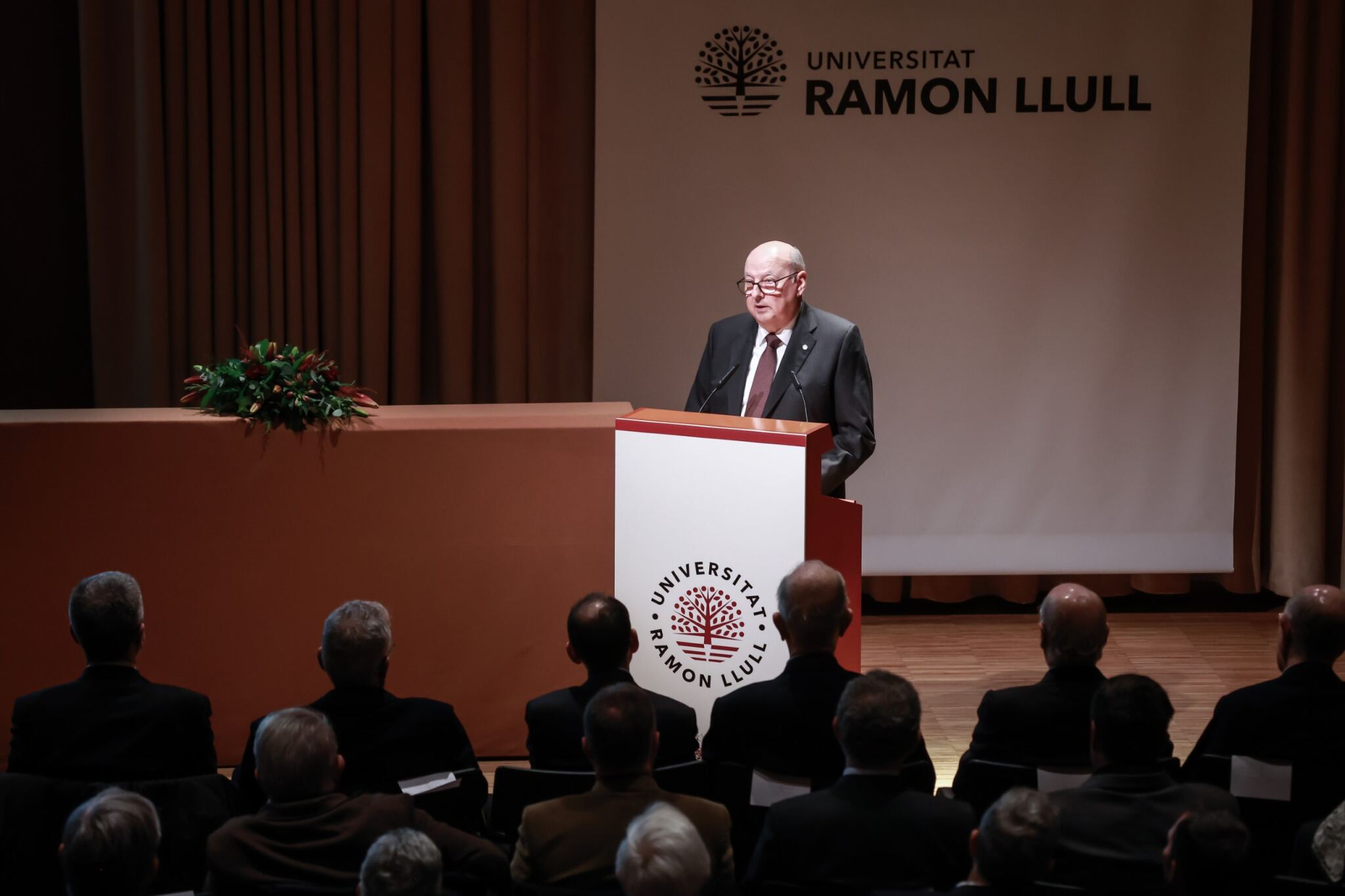 Carles Pérez Testor pren possessió com a rector de la URL - Catalunya ...